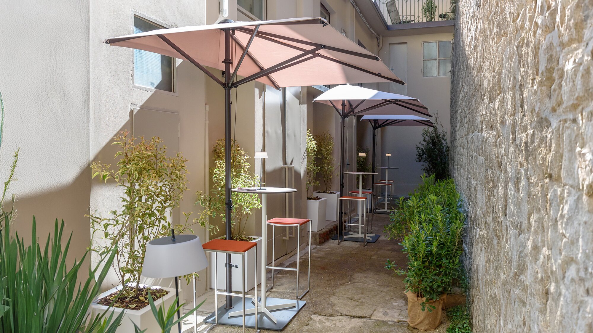Professional umbrellas and outdoor solutions - Fim Umbrellas
